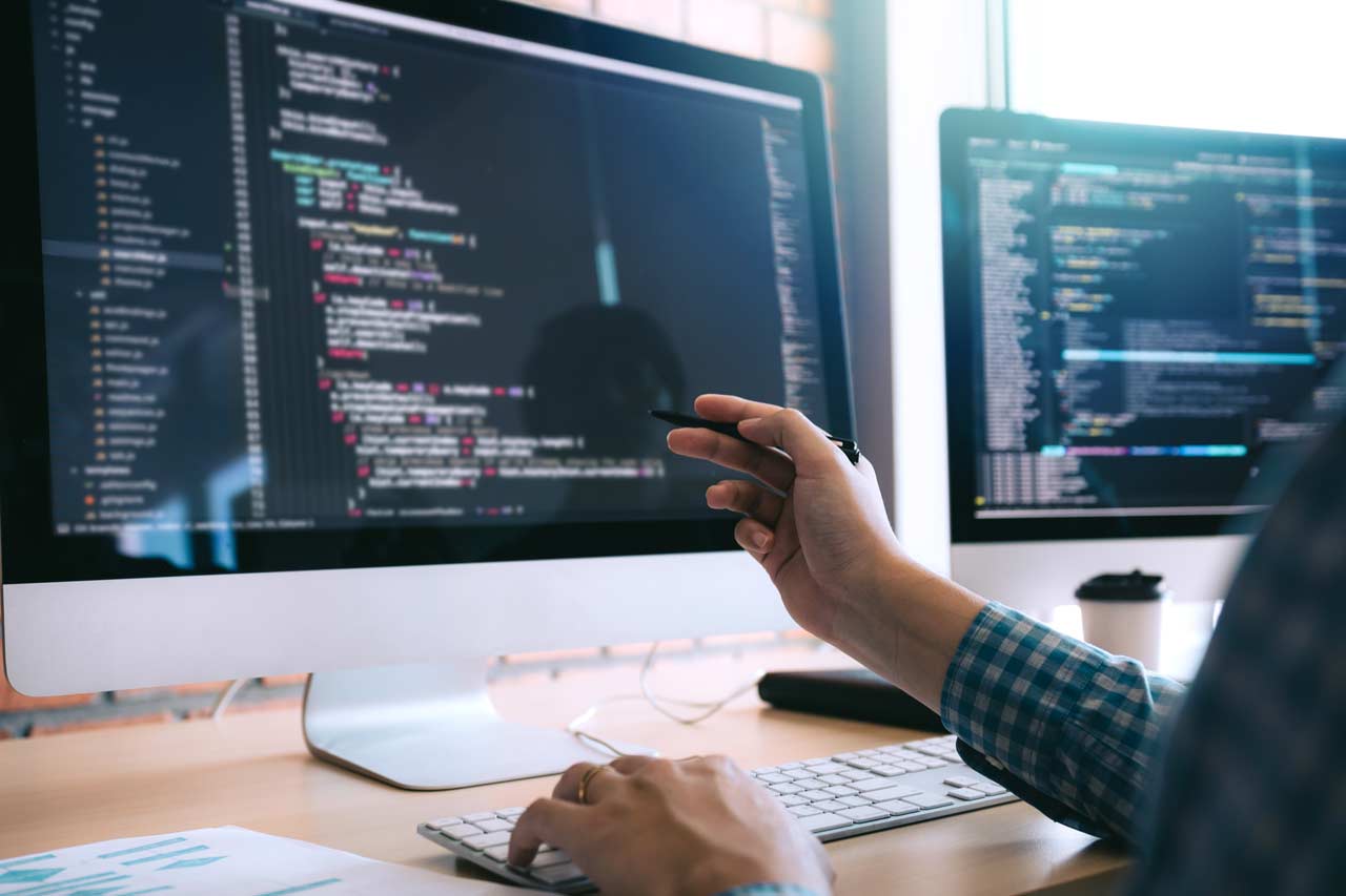 Dezvoltare soluții customizate software • Softrust Vision Analytics